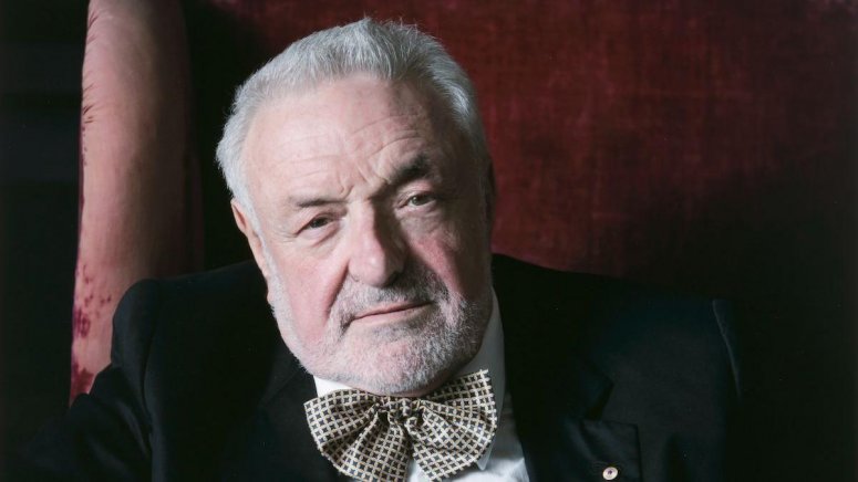 Ron Castan, National Portrait Gallery