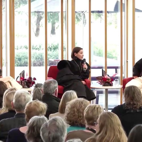 Tina Arena, National Portrait Gallery