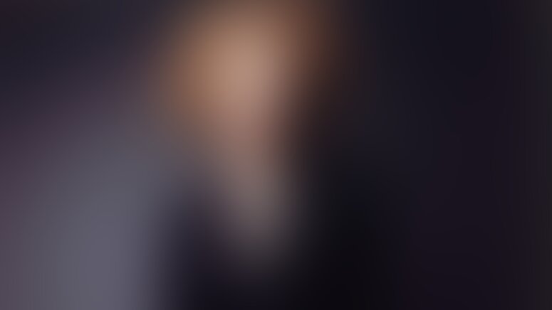 Famous: Karin Catt Portraits, National Portrait Gallery