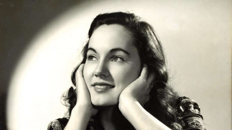 Presence and absence, National Portrait Gallery